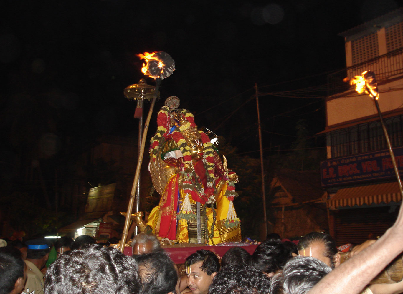 Srirangam Information | Temples and Hotels